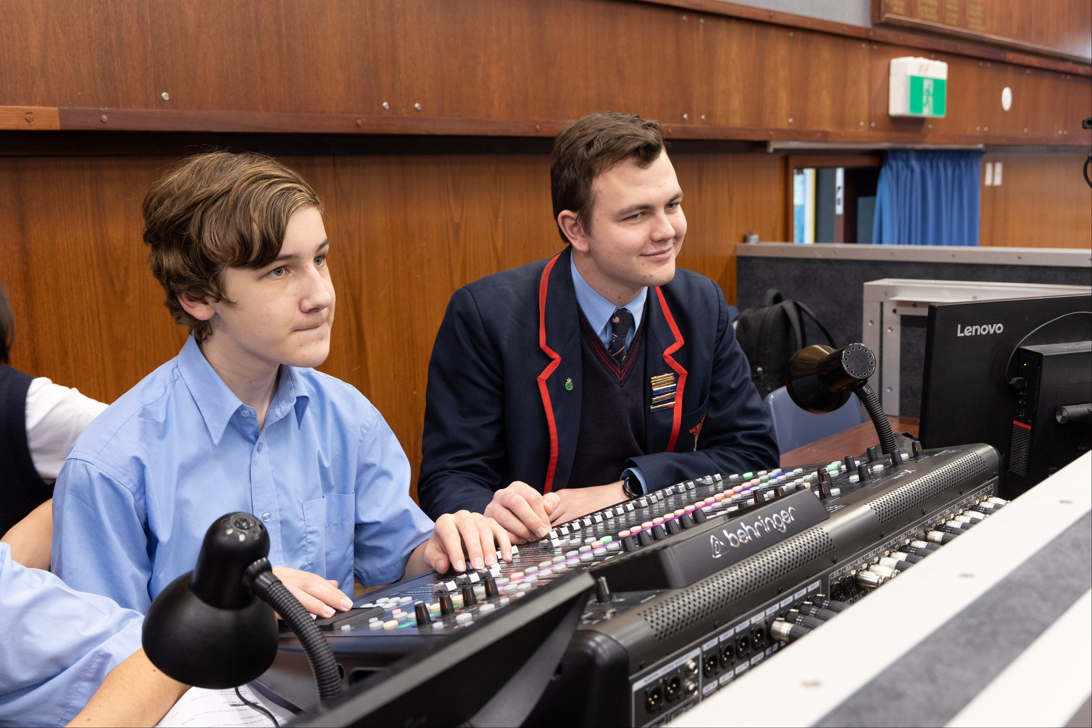 Newlands College > Home